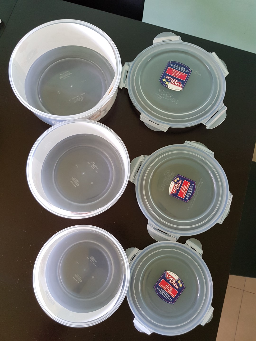 Lock n Lock Round Cotainer, Furniture & Home Living, Kitchenware ...