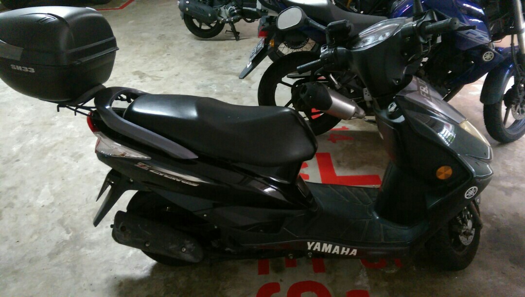 Yamaha Cygnus Z scooter 125cc very hd cond n low mileage, Motorcycles ...