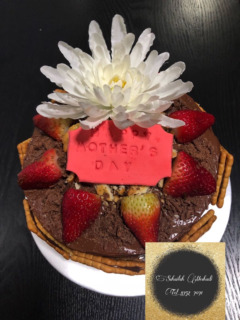 6in” Lexus Cake, Food & Drinks, Homemade Bakes on Carousell