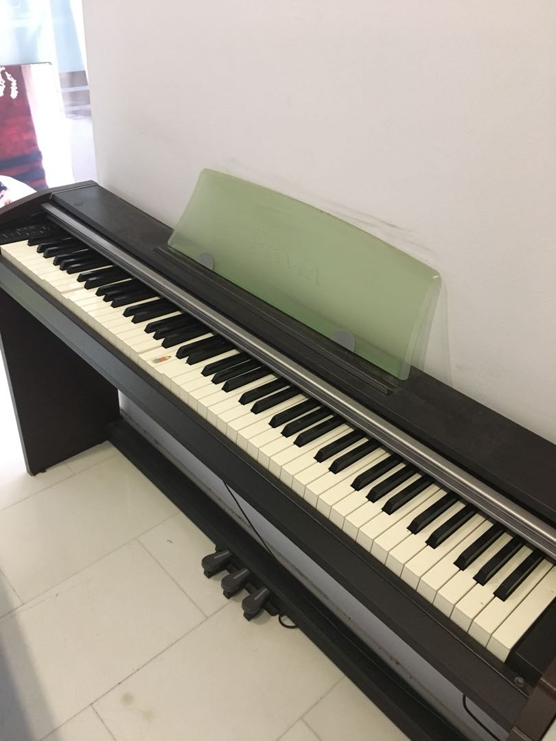 Casio Digital Piano PX-700, Hobbies & Toys, Music & Media, Musical ...