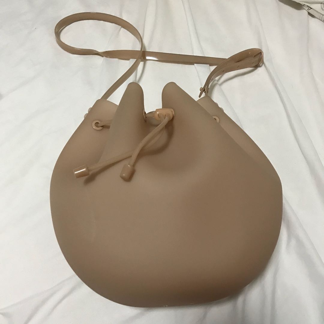 Melissa bag authentic, Women's Fashion, Bags & Wallets, Cross-body Bags ...
