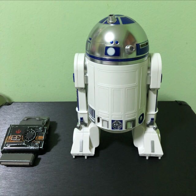 Sphero R2D2, Photography, Drones on Carousell
