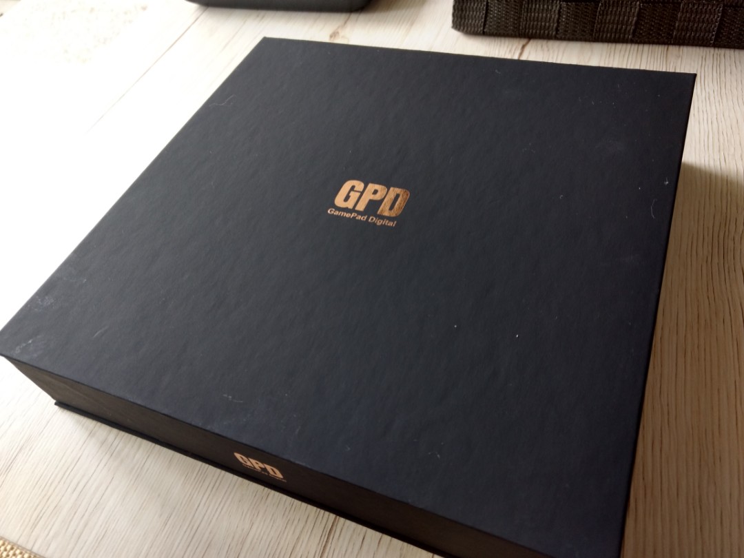 2018 New GPD Win 2 - Mini 6-Inch Gaming Laptop w/ Gamepad & Keyboard ...