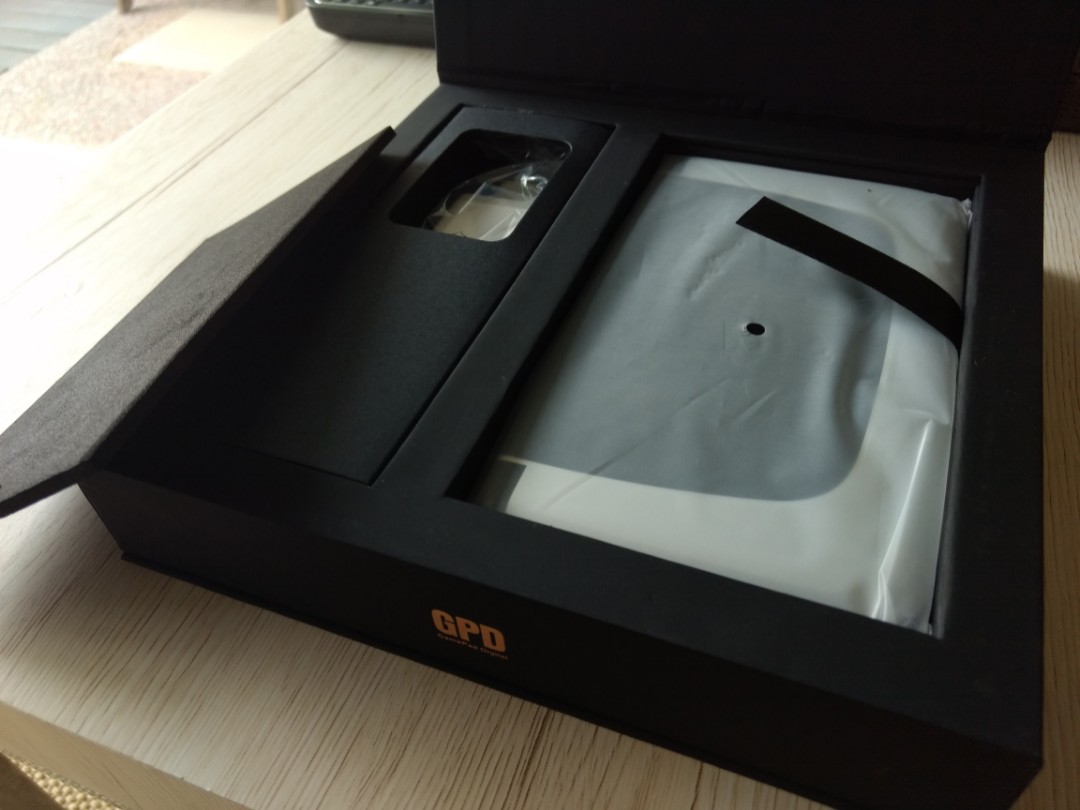 2018 New GPD Win 2 - Mini 6-Inch Gaming Laptop w/ Gamepad & Keyboard ...