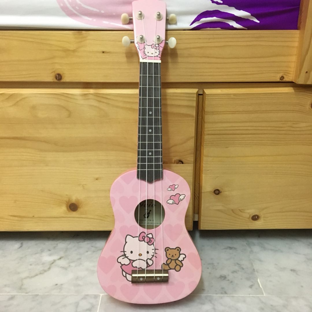 Hello Kitty ukulele, Hobbies & Toys, Music & Media, Musical Instruments on Carousell