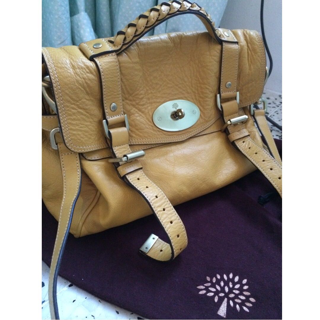 Mulberry Small Alexa (rare colour), Luxury, Bags & Wallets on Carousell