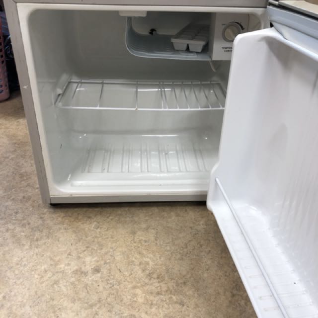 Panasonic NR-A5ED mini fridge (50L) (non cfc), TV & Home Appliances ...
