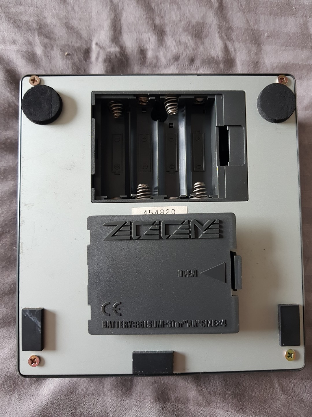 Zoom 505 Guitar 24 Effects Pedal, Hobbies & Toys, Music & Media ...