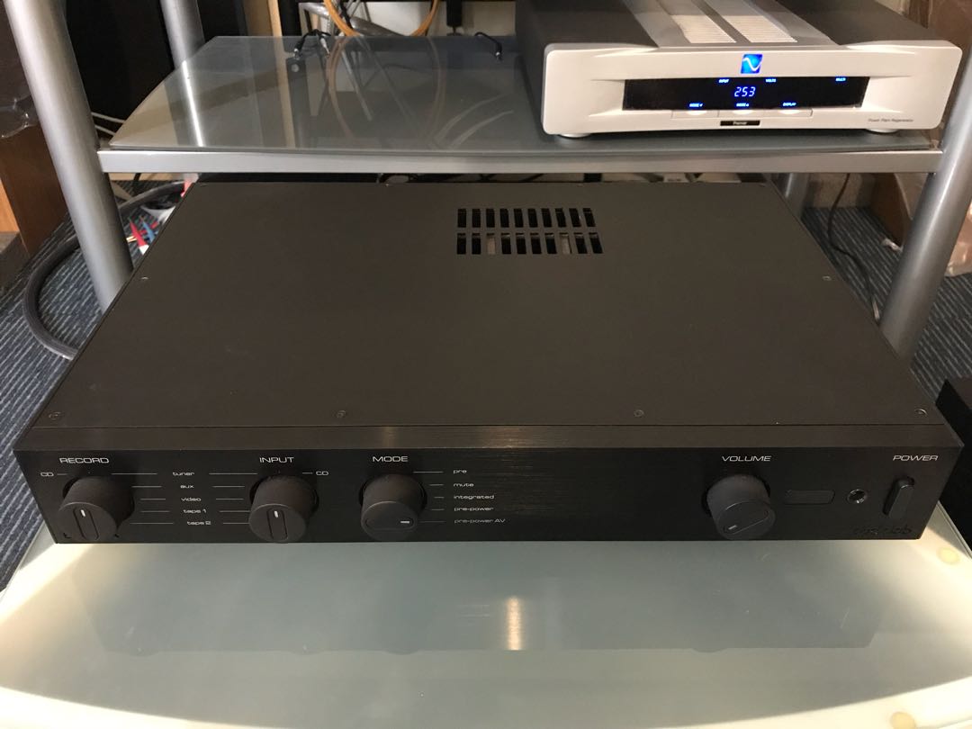 Audiolab 8200A Integrated Amplifier, Electronics, Audio on Carousell