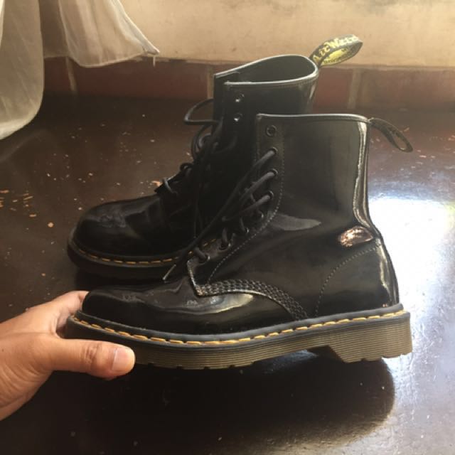 Dr Martens Classic 1460 Patent 8-Eye UK6 Docmart Boot #suriaklcc, Men's Fashion, Footwear ...