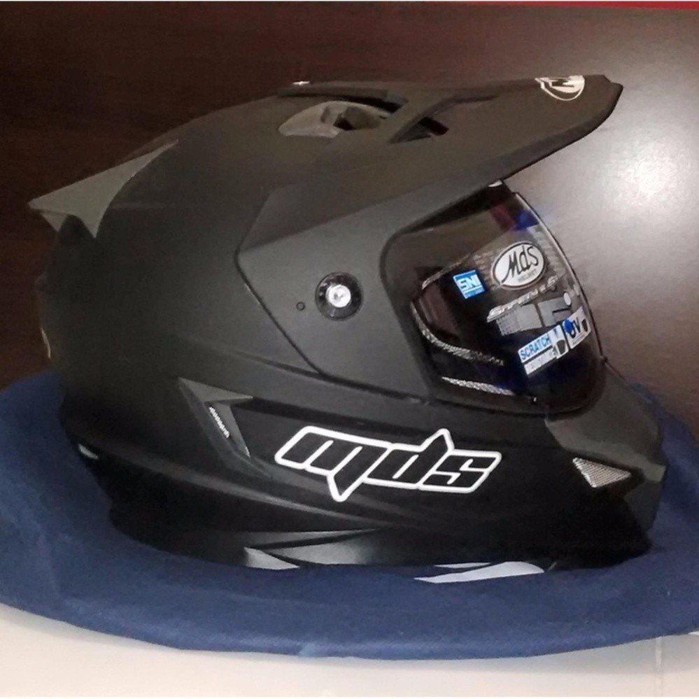 mds super pro helmet, Motorcycles, Motorcycle Apparel on Carousell