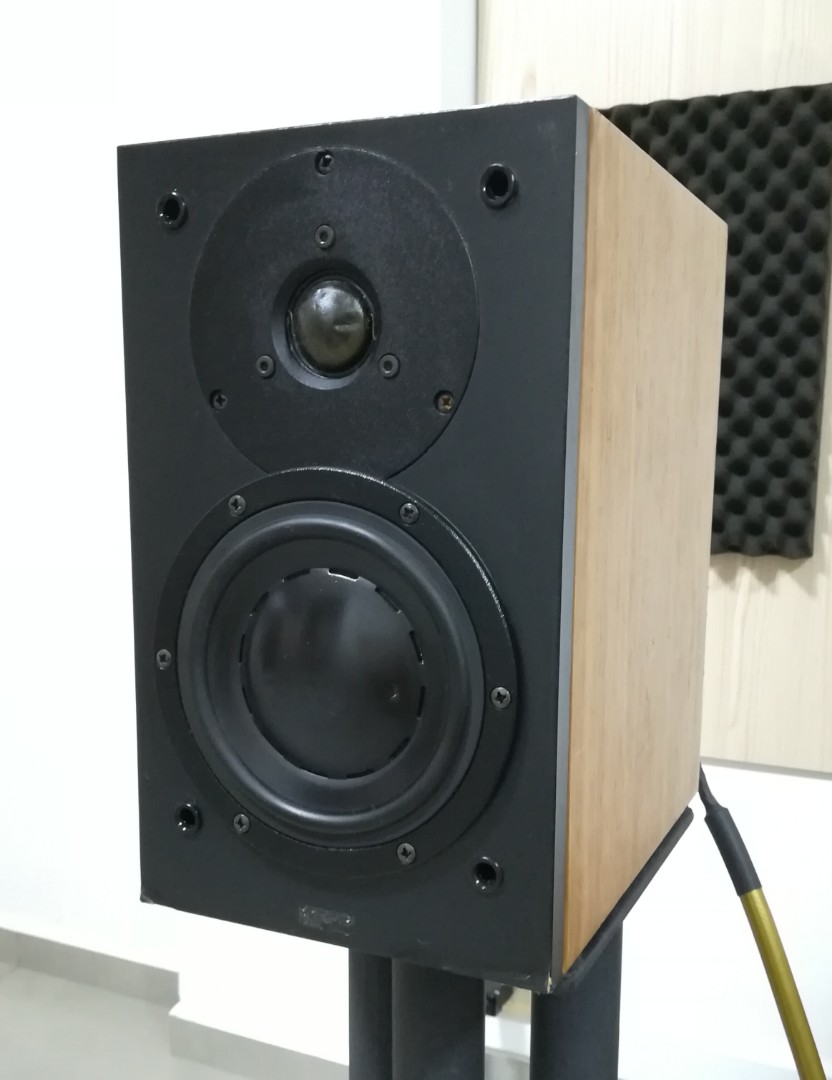 Dynaudio Audience 40 bookshelf speaker, Audio, Soundbars, Speakers & Amplifiers on Carousell