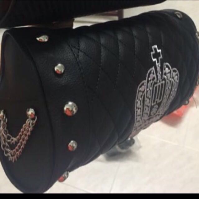 Garson D.A.D Head Rest With Crown Logo, Car Accessories, Accessories on ...