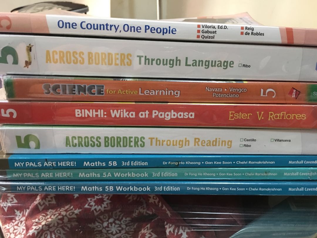 GRADE 5 Textbook lot of 8, Hobbies & Toys, Books & Magazines, Textbooks ...