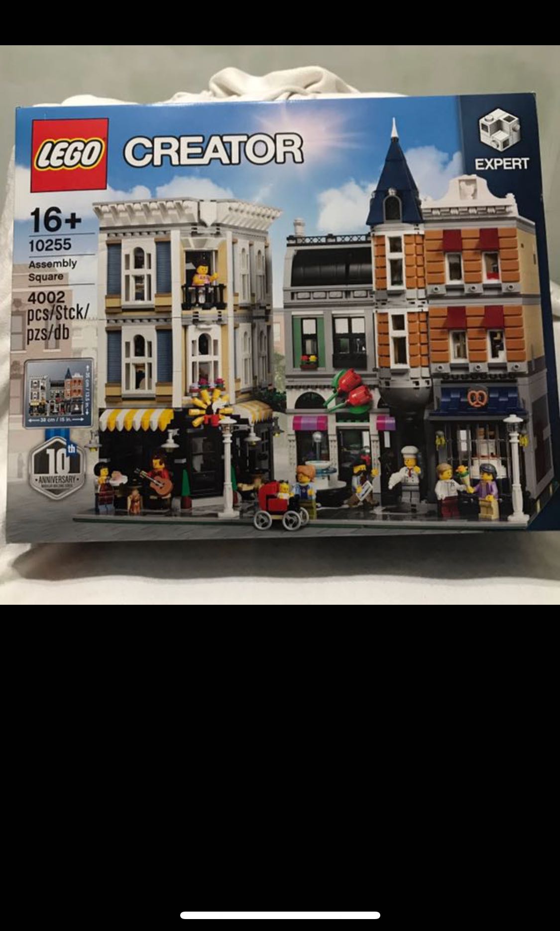 Lego 10255 Assembly Square, Hobbies & Toys, Toys & Games on Carousell