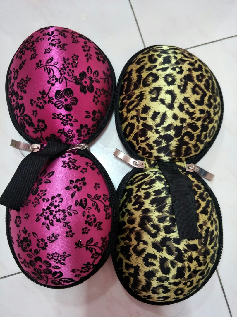 Stick on bra storage case, Everything Else on Carousell