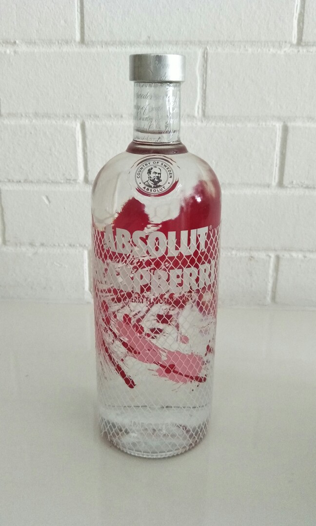 Absolut Vodka Raspberry 1L, Food & Drinks, Alcoholic Beverages on Carousell