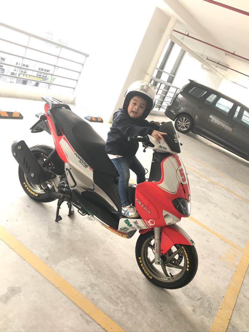 AGV Junior Open Kids Helmet, Motorbikes on Carousell