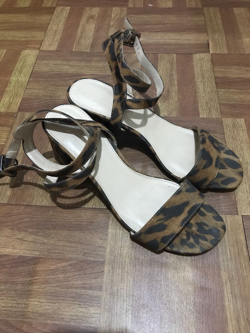 Leopard block heels, Women's Fashion, Footwear, Heels on Carousell