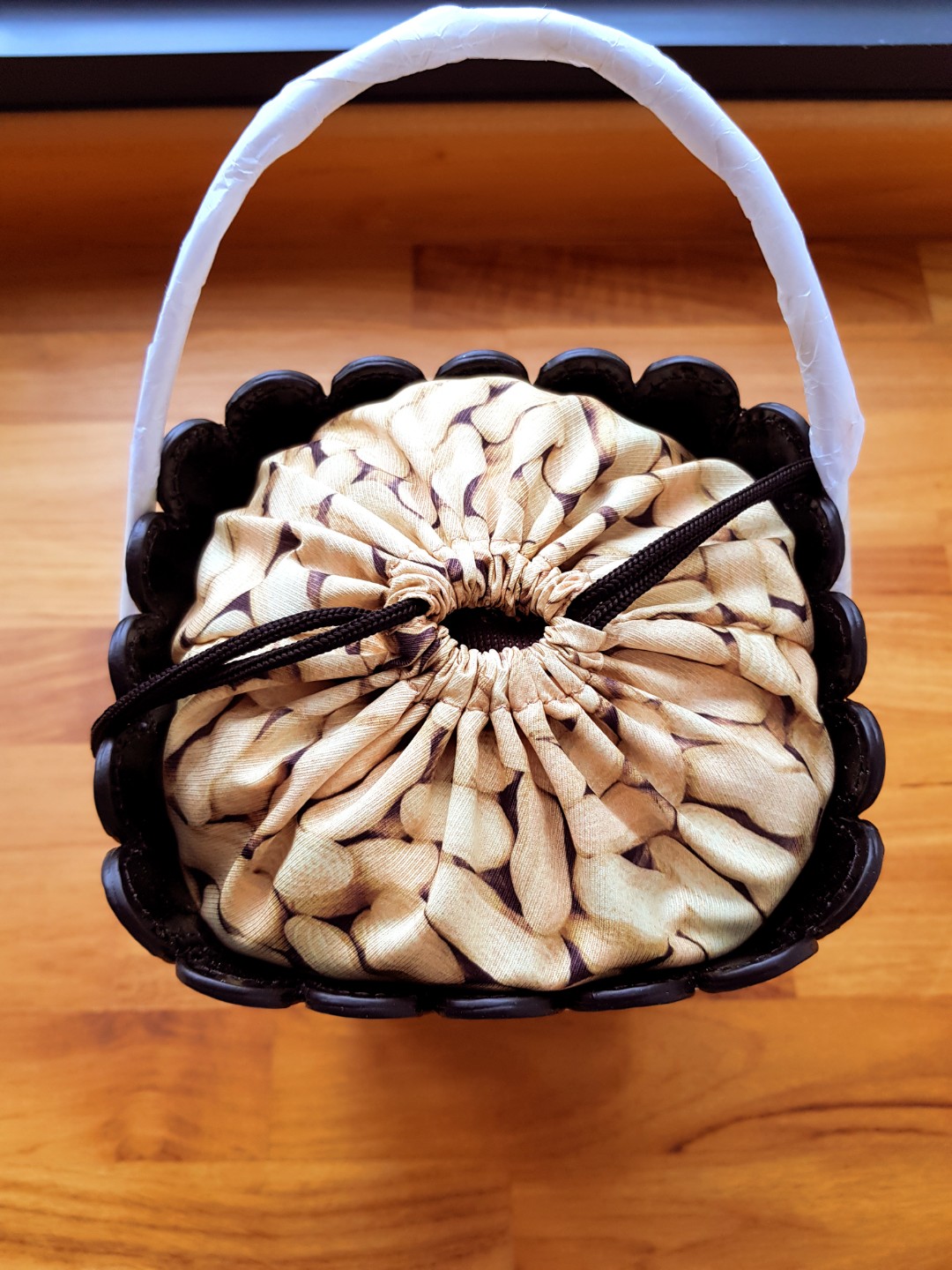 Limited Edition Kate Spade Flavor of the Month Peanuts Bag (Sold out in ...