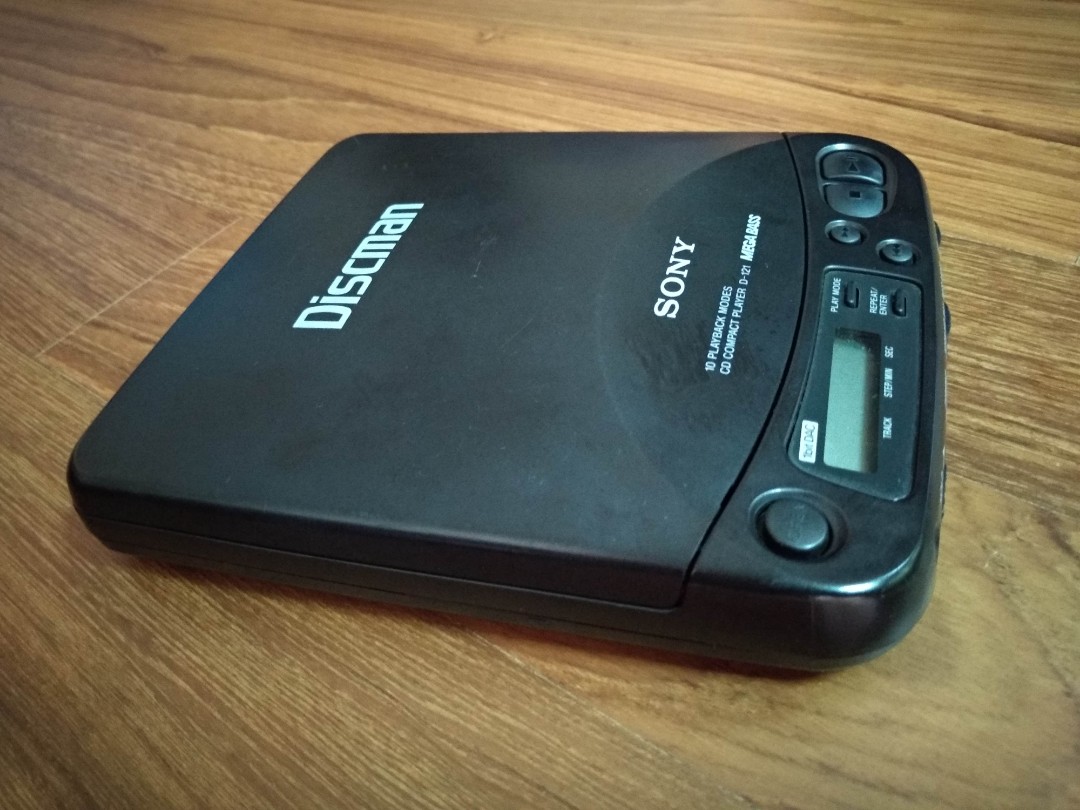 Sony Discman D-121 Portable CD Player, Audio, Portable Music Players on Carousell