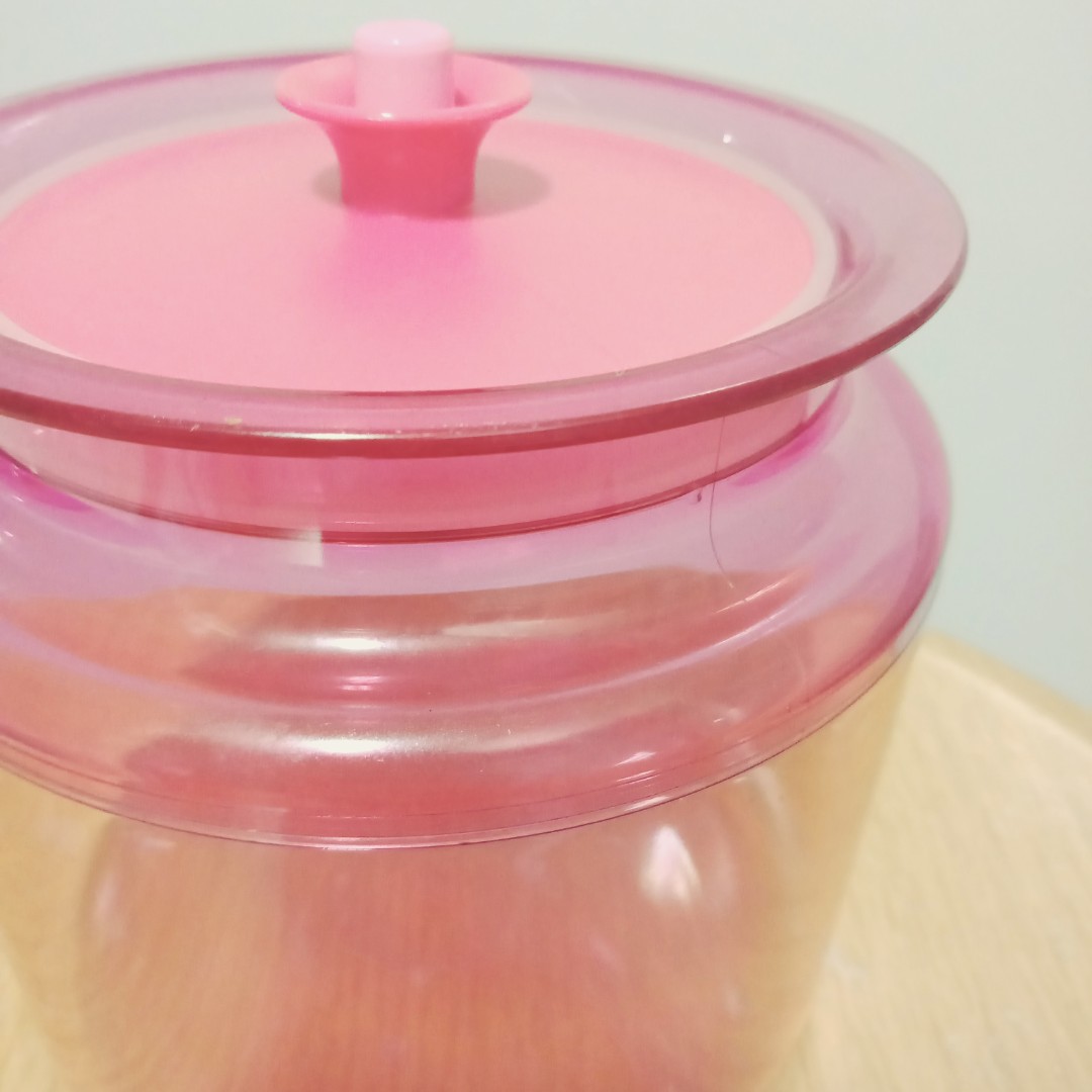 Tupperware Container For Cookies, Everything Else on Carousell