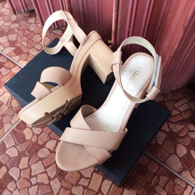 Vimemo nude, Fesyen Wanita, Sepatu di Carousell
