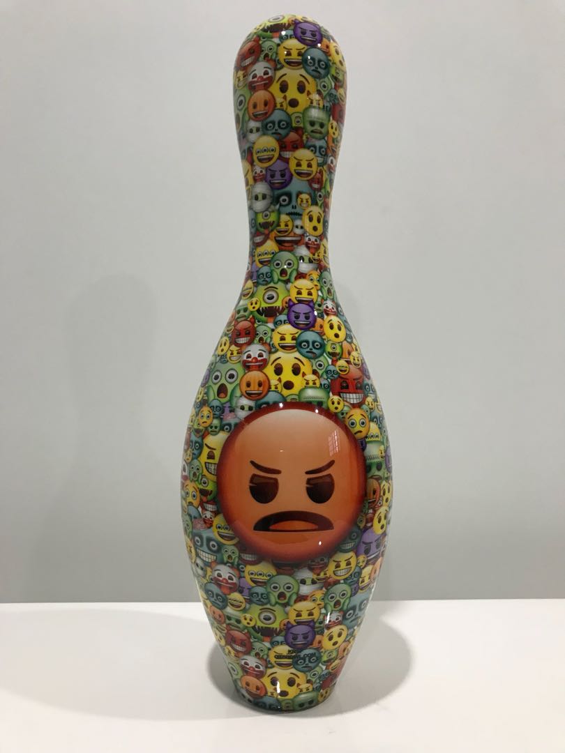 Emoji Bowling pin, Sports Equipment, Sports & Games, Billiards ...