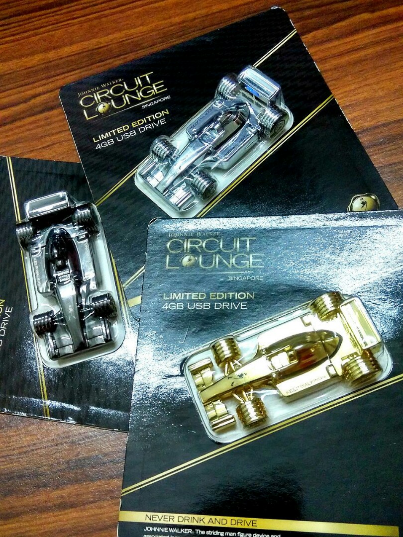 Johnnie Walker USB Drive 4GB CHROME SILVER Limited Edition F1 Car ...