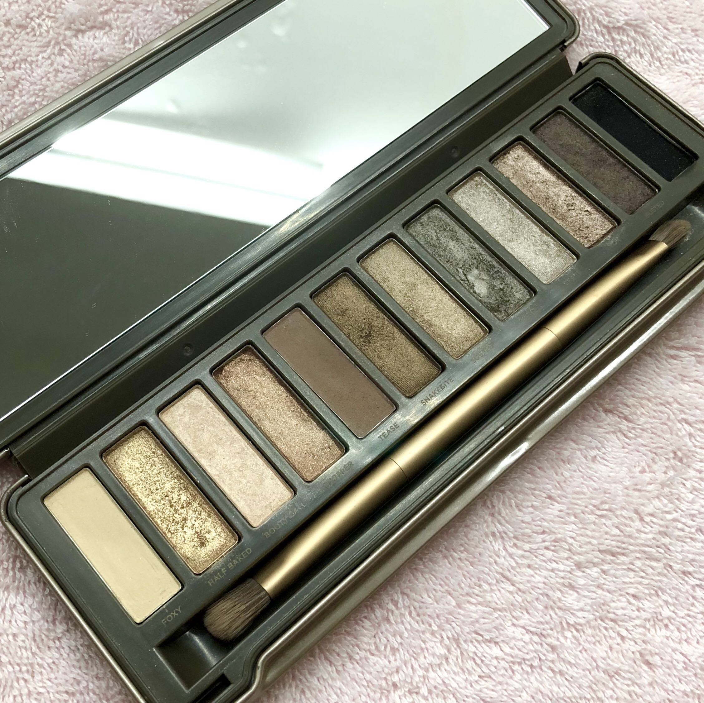 Naked 2 Palette, Beauty & Personal Care, Face, Makeup on Carousell