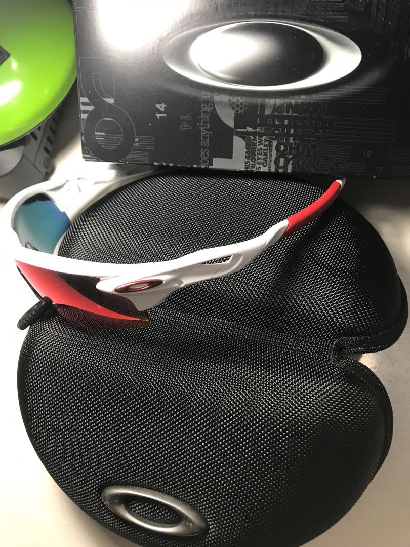 Oakley Radarlock, Women's Fashion, Watches & Accessories, Sunglasses ...