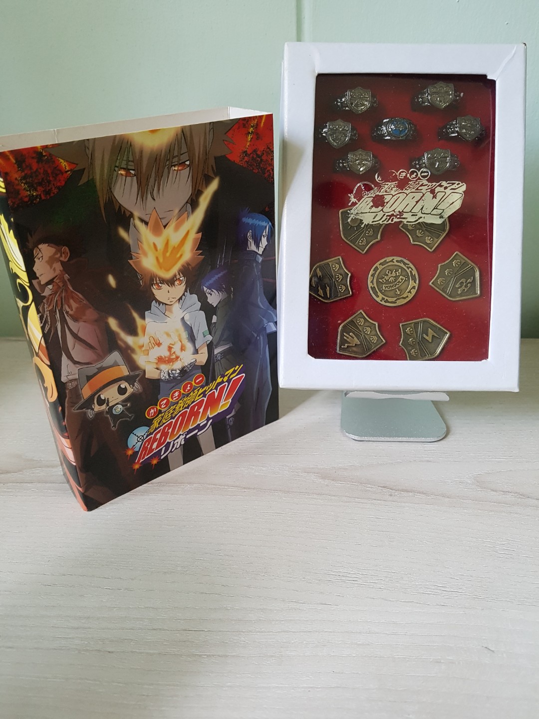 Pre-owned Katekyo Hitman Reborn Vongola Ring and Emblem pin Set ...
