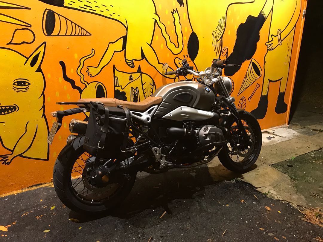 Unit Garage Rear Luggage Rack With Passenger Grip (For RnineT/R9T ...