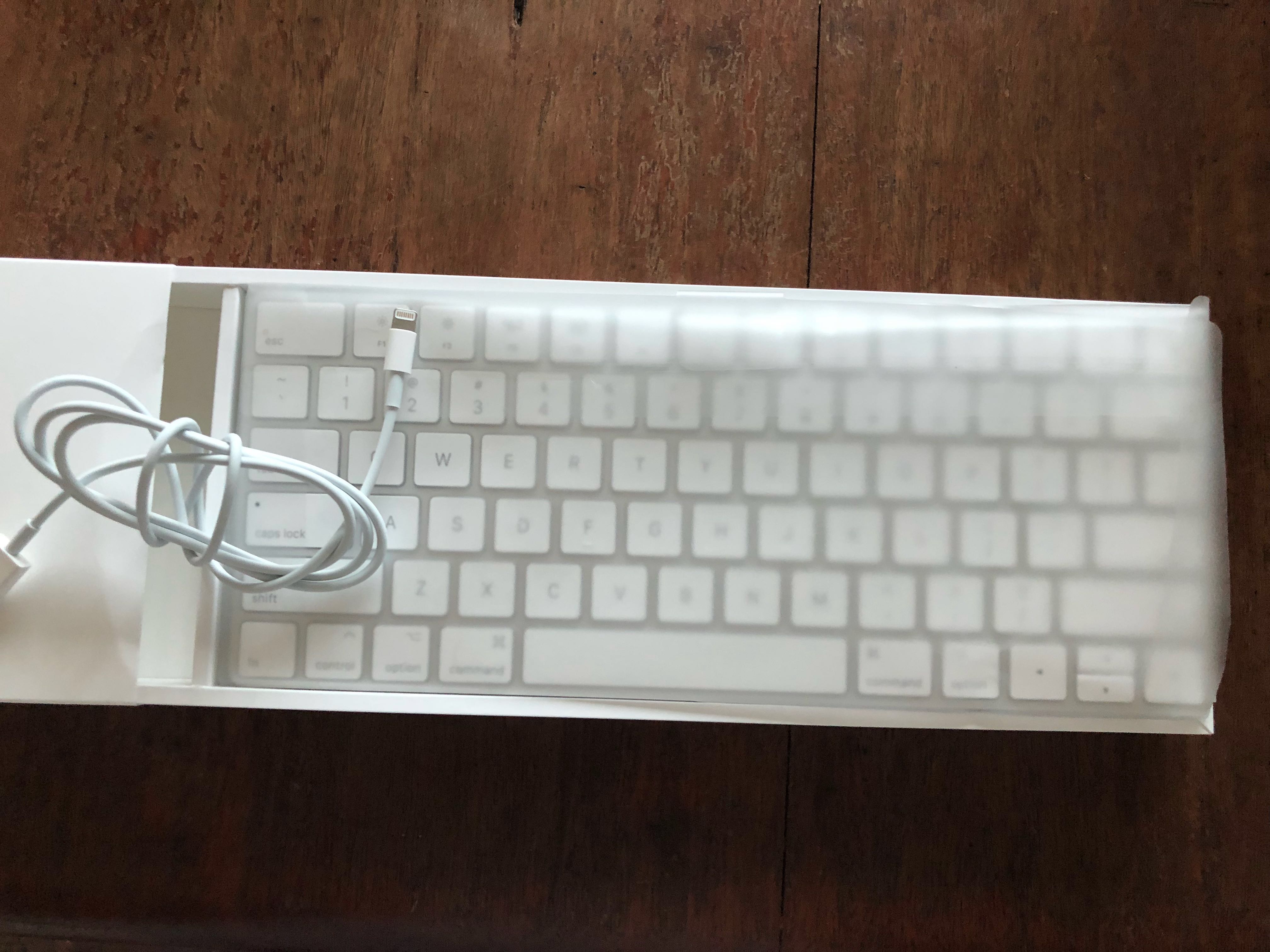 Apple Wireless Keyboard/ Bluetooth, Computers & Tech, Parts ...