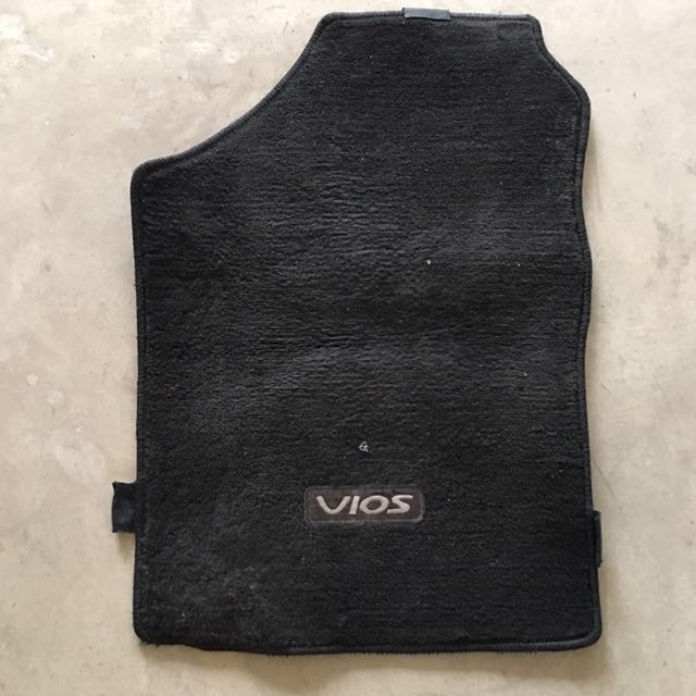 Authentic 2008 Toyota Vios Floor Mat, Car Accessories on Carousell