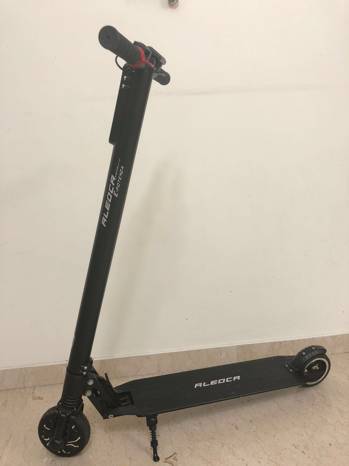 Aleoca E-Potenza Electric Scooter, Sports Equipment, PMDs, E-Scooters ...