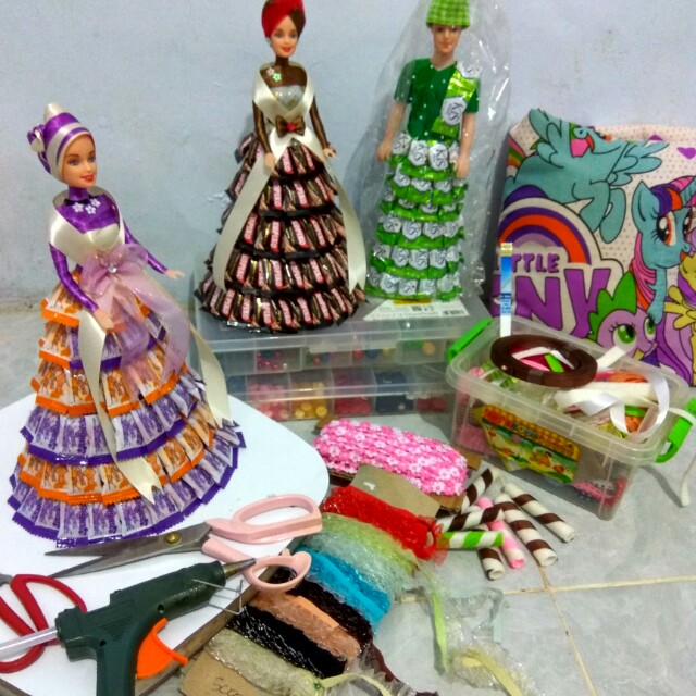 Barbie candy, Makanan & Minuman, Snek di Carousell