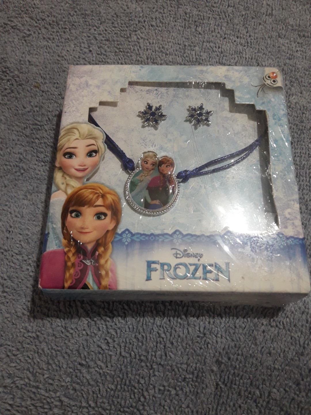 Disney Frozen Necklace and Earrings Set, Women's Fashion, Jewelry ...