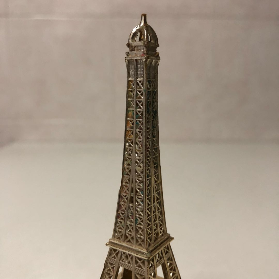 Eiffel Tower Paper Weight (Display), Hobbies & Toys, Stationery & Craft ...
