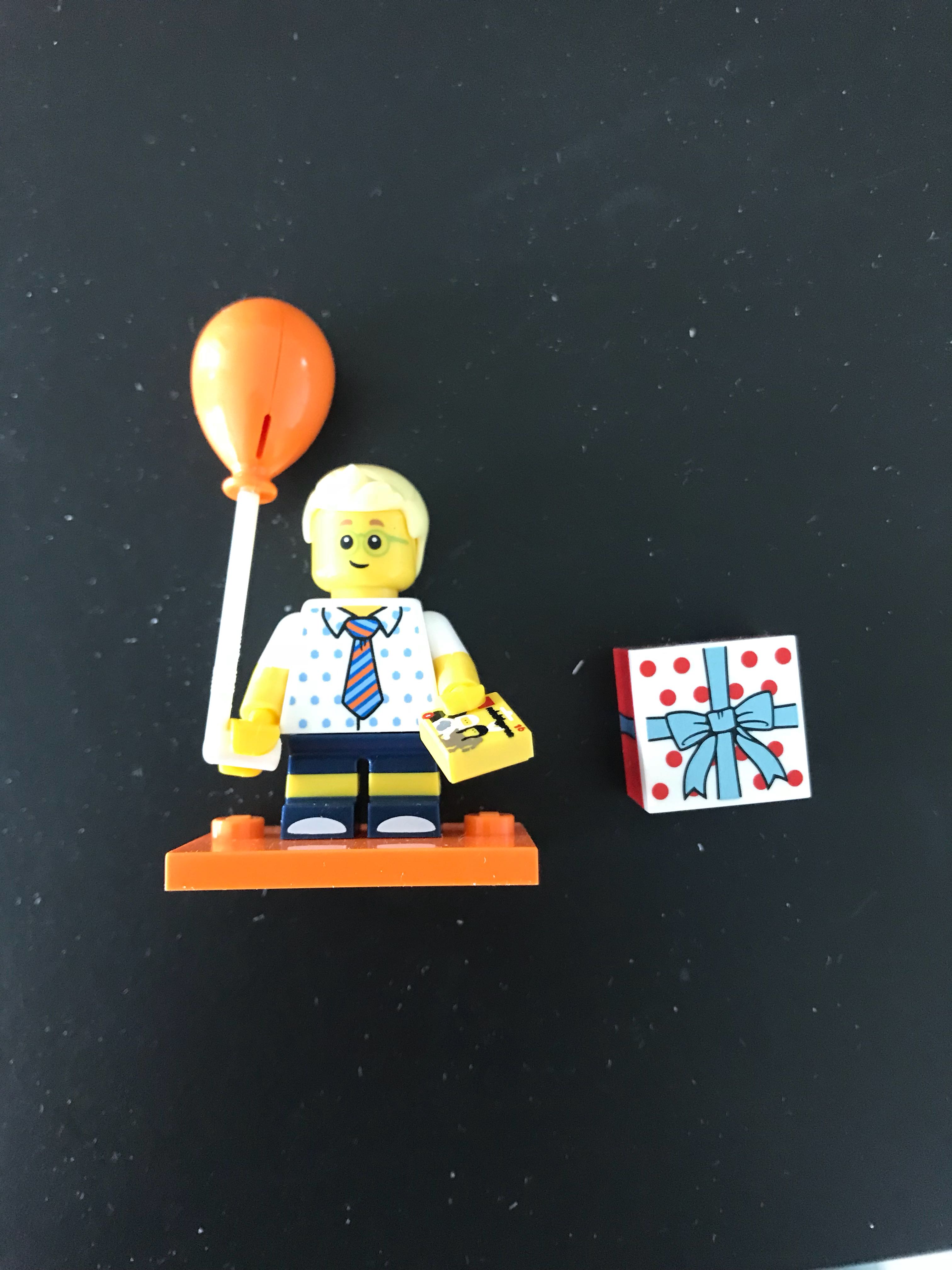 Lego series 18 minifigure birthday boy, 興趣及遊戲, 玩具 & 遊戲類 - Carousell
