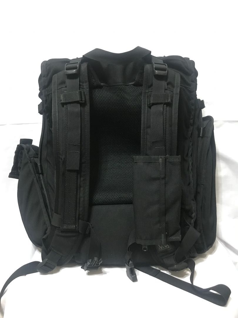 Mission Workshop Arkiv R6 40L Backpack, Men's Fashion, Bags & Wallets ...