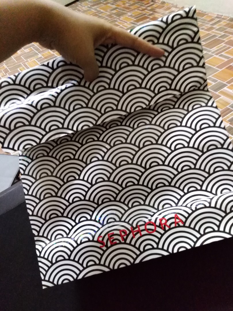 Sephora Gift Paper Bag, Women's Fashion, Bags & Wallets, Purses ...