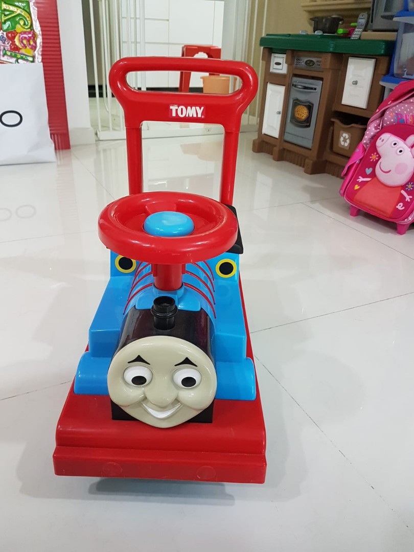 Thomas train ride on toy, Hobbies & Toys, Toys & Games on Carousell