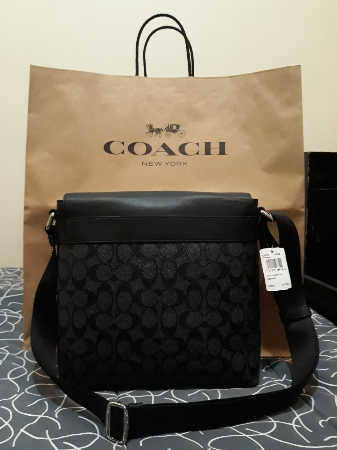 Coach Messenger Bag, Men's Fashion, Watches & Accessories, Wallets ...