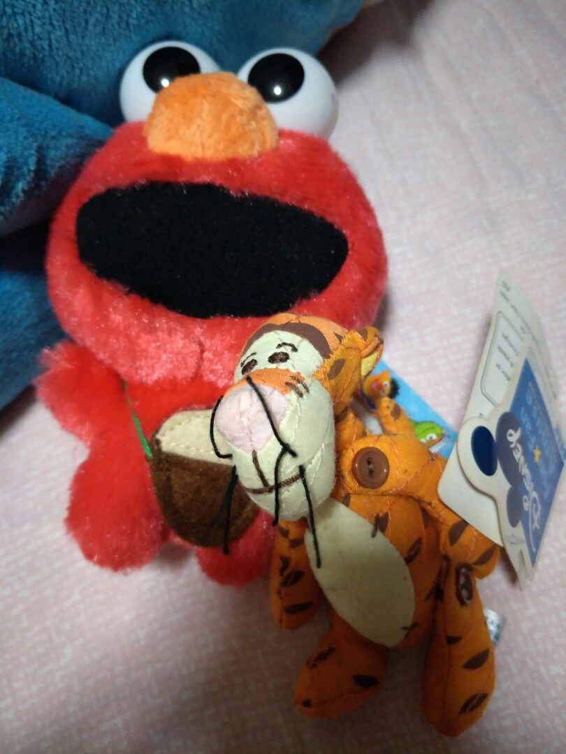 Elmo and tiger, Hobbies & Toys, Toys & Games on Carousell