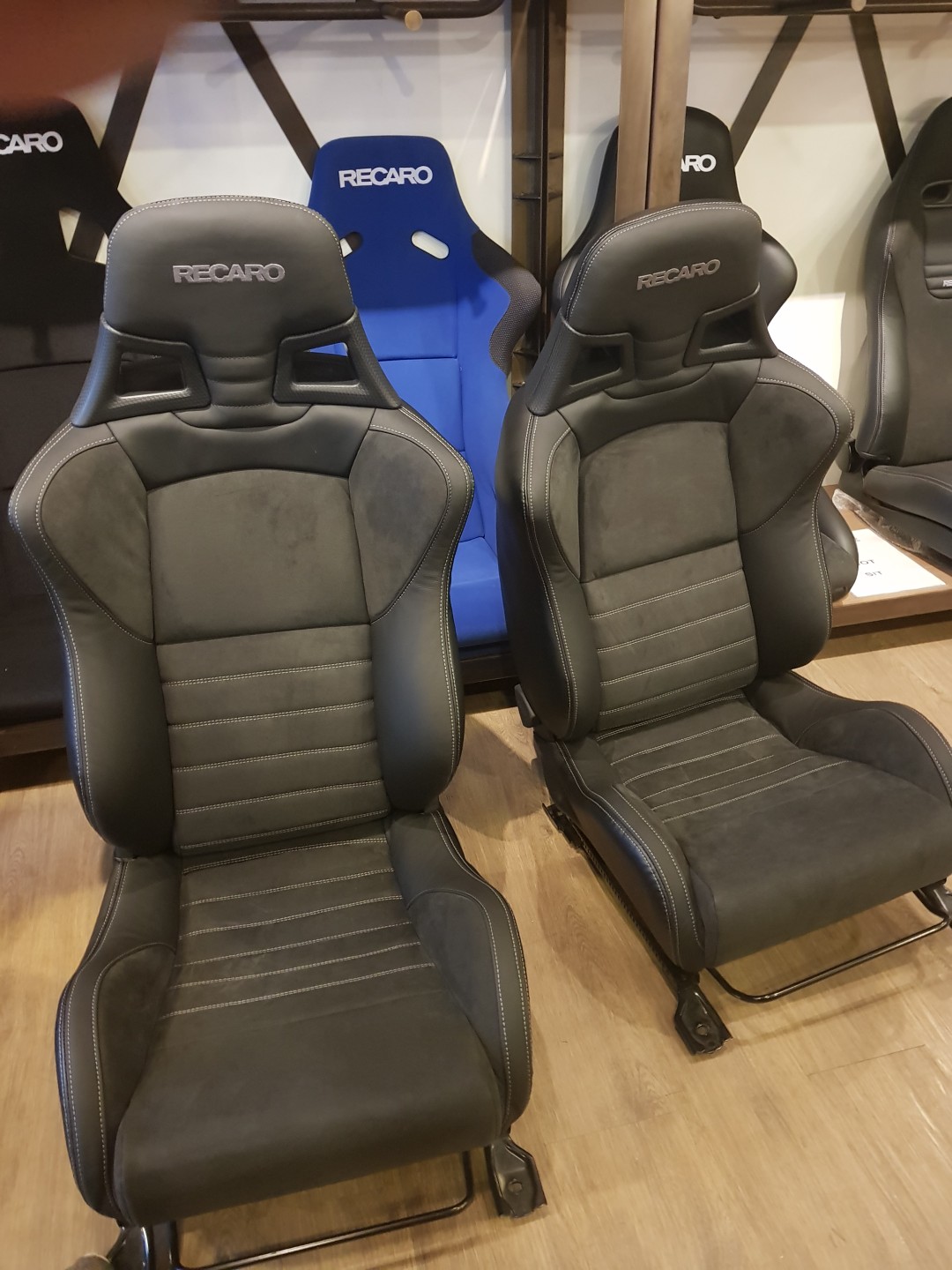 Evolution X EVO 10 RECARO SEATS, Car Accessories, Accessories on Carousell