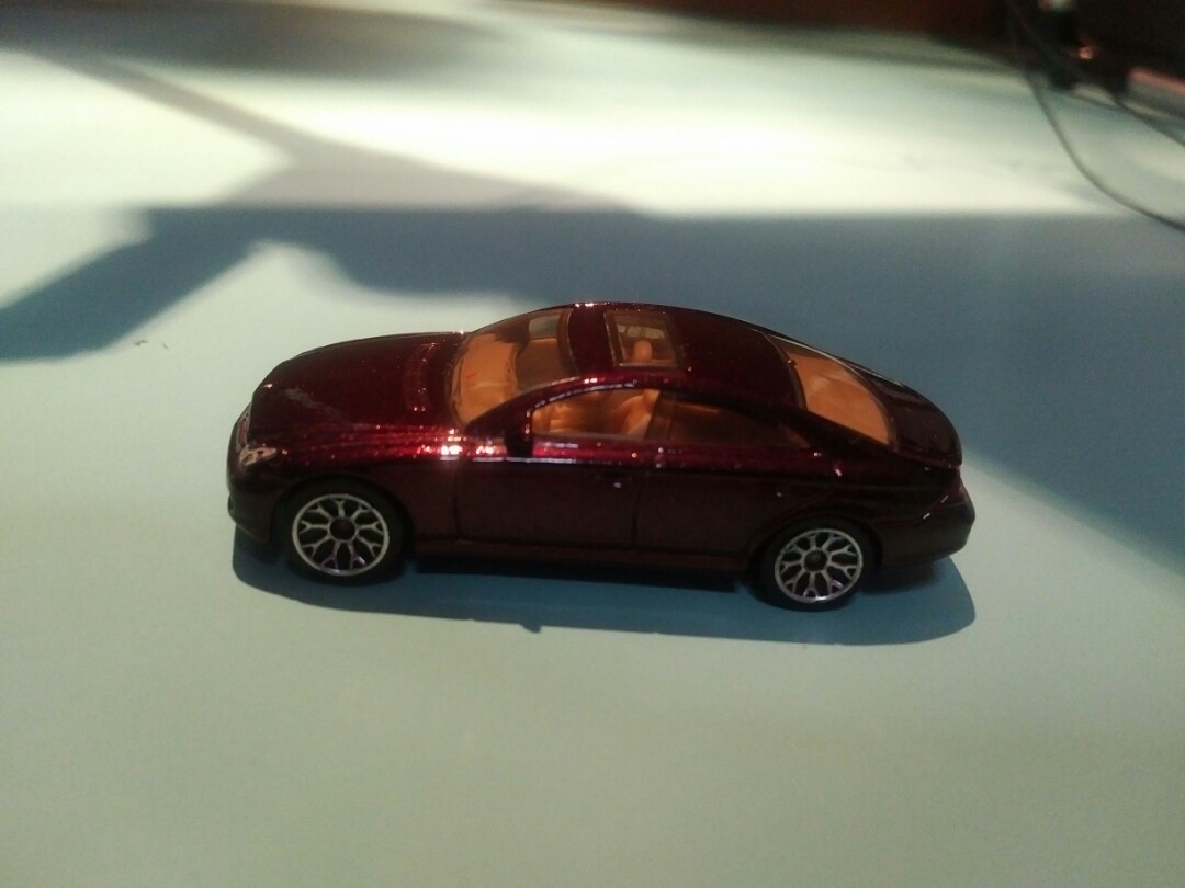 Matchbox - Mercedes Benz CLS500, Hobbies & Toys, Toys & Games on Carousell