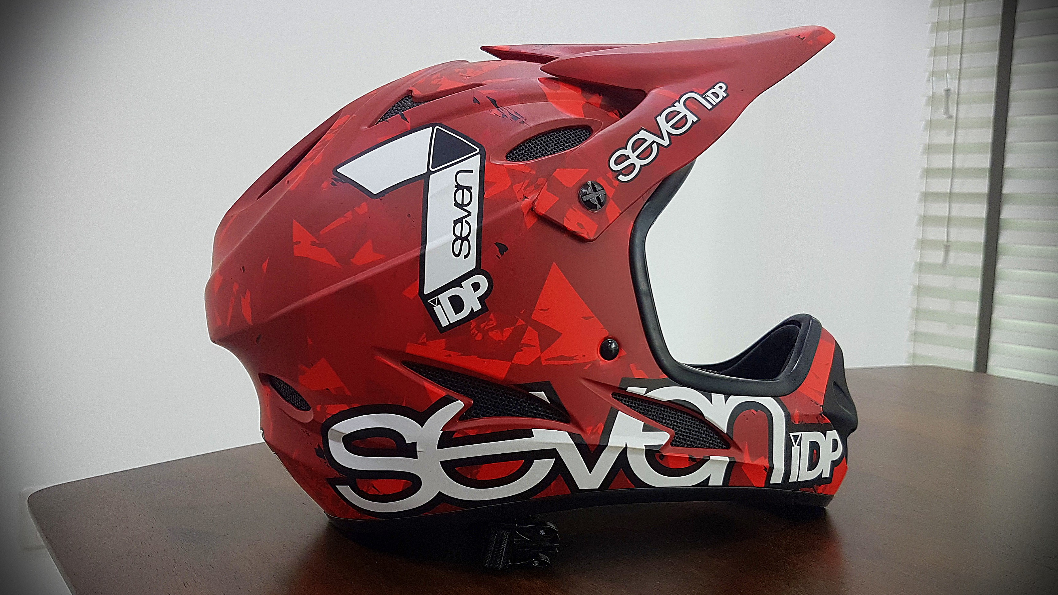 7IDP M1 full face helmet, Sports Equipment, Bicycles & Parts, Bicycles ...