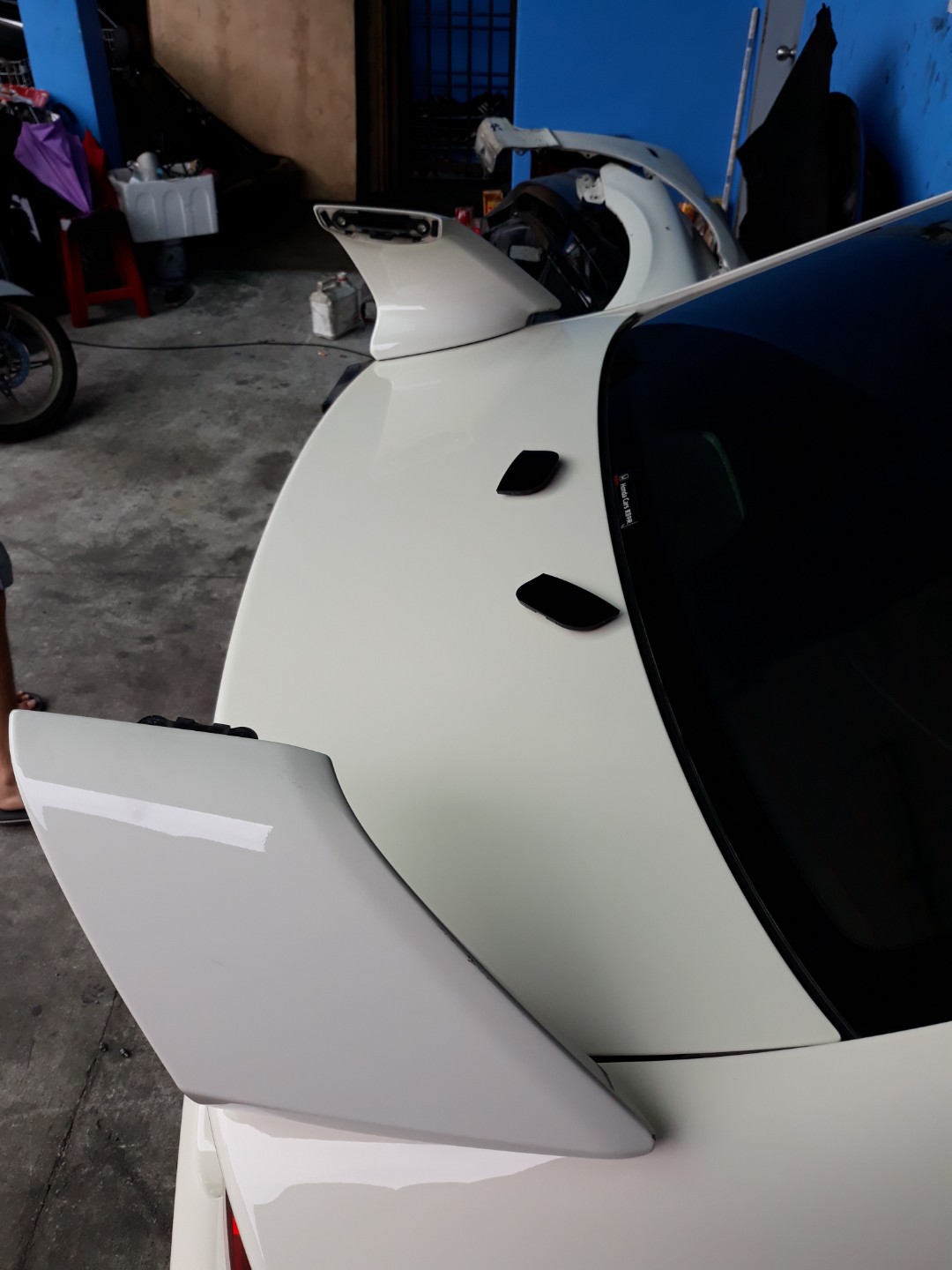 Fd2r spoiler cf seeker, Car Accessories, Accessories on Carousell