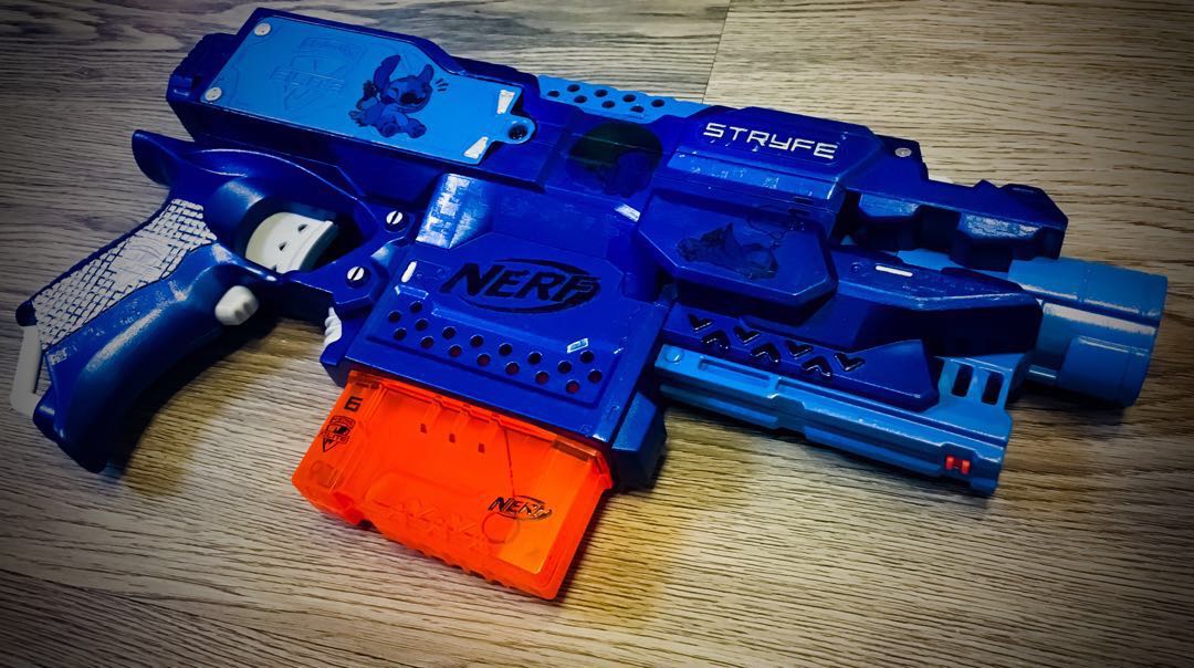 Nerf Stryfe Custom Painting Service, 興趣及遊戲, 收藏品及紀念品, 明星周邊 - Carousell